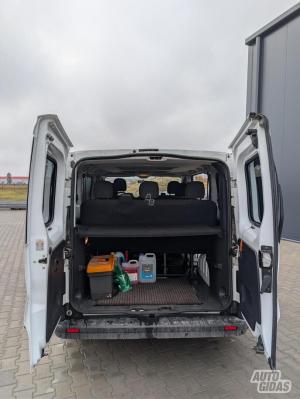 White Renault Trafic 2016 in Kaunas, with an engine capacity of 1.60 L and mileage of 192 thousand km for 10000 €, photo 15 on AUTOMOTO.COM.LV