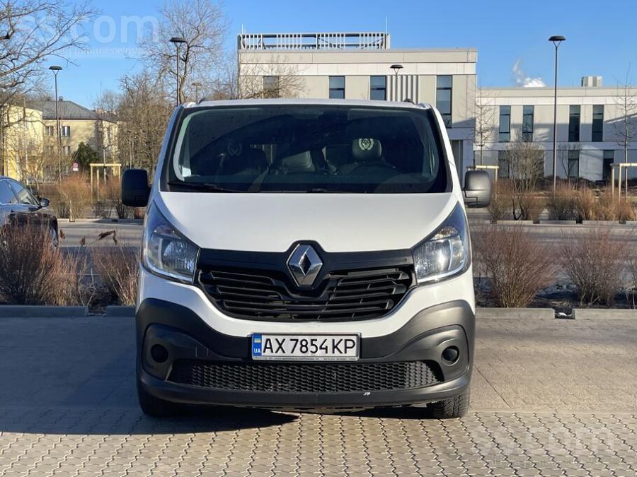 White Renault Trafic 2016 in Riga, with an engine capacity of 1.60 L and mileage of 207 thousand km for 13500 €, photo 4 on AUTOMOTO.COM.LV
