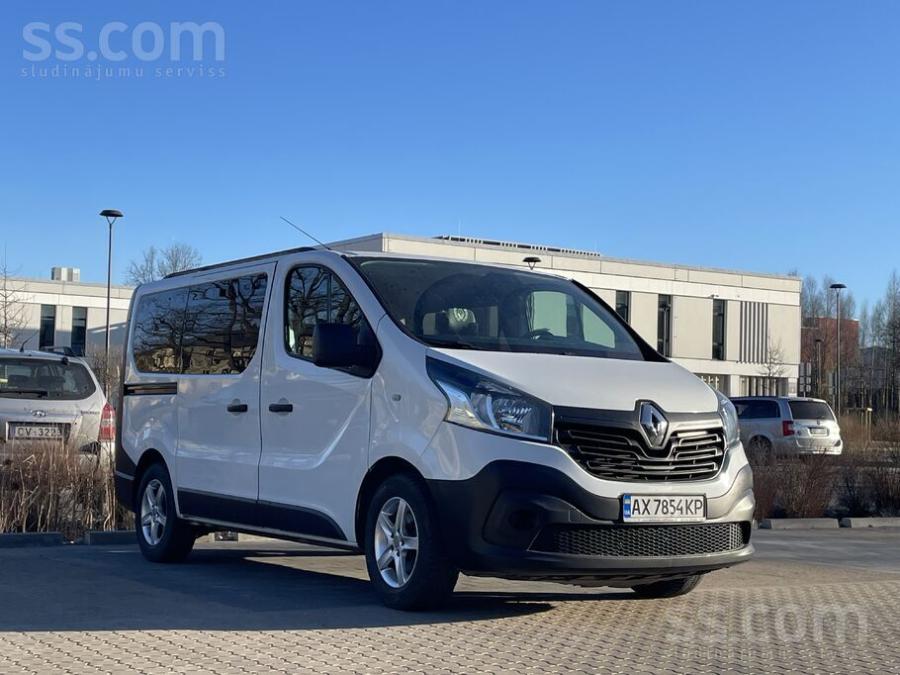 White Renault Trafic 2016 in Riga, with an engine capacity of 1.60 L and mileage of 207 thousand km for 13500 €, photo 6 on AUTOMOTO.COM.LV