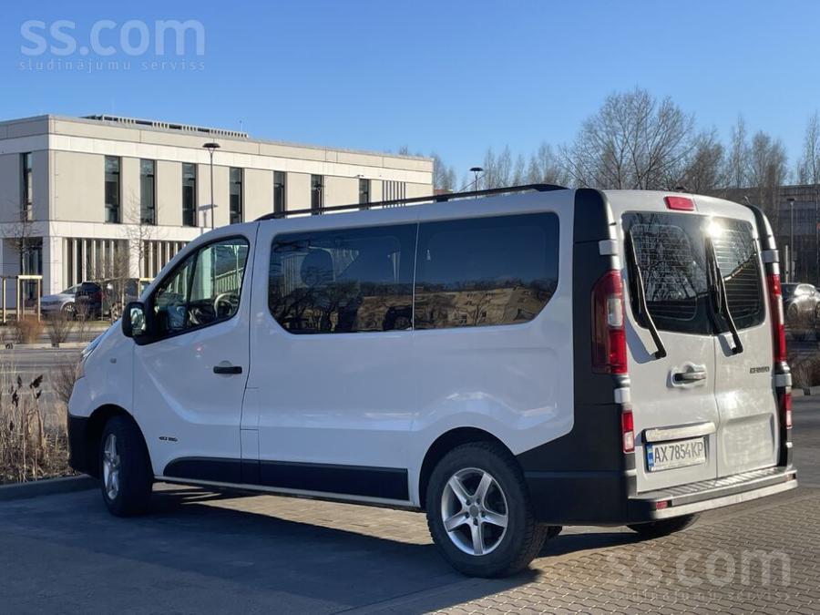 White Renault Trafic 2016 in Riga, with an engine capacity of 1.60 L and mileage of 207 thousand km for 13500 €, photo 9 on AUTOMOTO.COM.LV