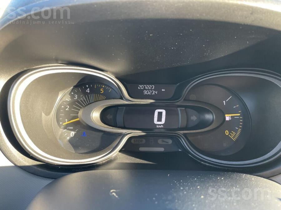 White Renault Trafic 2016 in Riga, with an engine capacity of 1.60 L and mileage of 207 thousand km for 13500 €, photo 17 on AUTOMOTO.COM.LV
