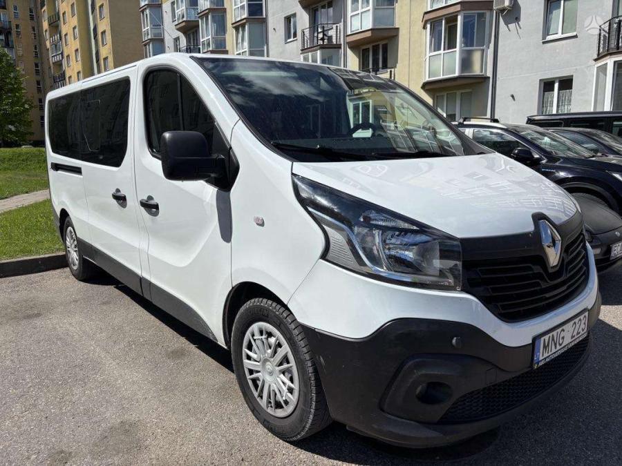 White Renault Trafic 2016 in Vilnius, with an engine capacity of 1.60 L and mileage of 227 thousand km for 14900 €, photo 3 on AUTOMOTO.COM.LV