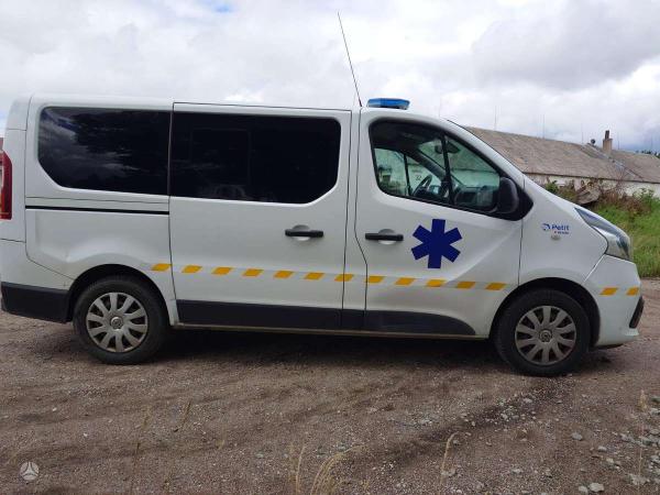 White Renault Trafic 2016 in Taurage, with an engine capacity of 1.60 L and mileage of 300 thousand km for 5700 €, photo 4 on AUTOMOTO.COM.LV