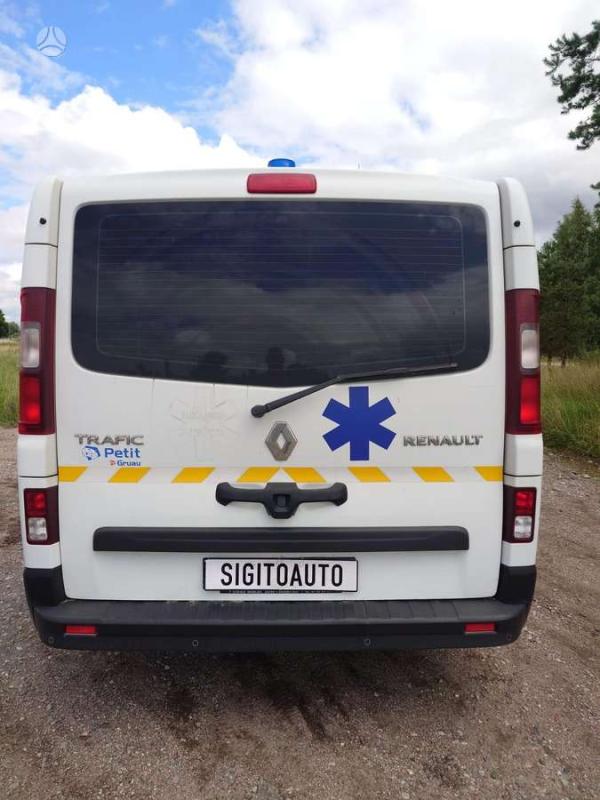 White Renault Trafic 2016 in Taurage, with an engine capacity of 1.60 L and mileage of 300 thousand km for 5700 €, photo 6 on AUTOMOTO.COM.LV