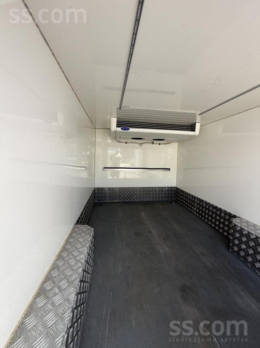 Balts Renault Trafic 2016 Ventspils, ar dzinēja tilpumu 1.60 L un nobraukumu 173 tūkst. km par 15400 €, foto 24 vietnē AUTOMOTO.COM.LV