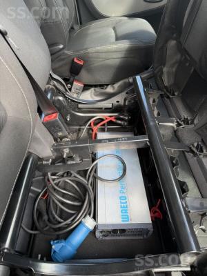 Balts Renault Trafic 2016 Ventspils, ar dzinēja tilpumu 1.60 L un nobraukumu 173 tūkst. km par 15400 €, foto 31 vietnē AUTOMOTO.COM.LV