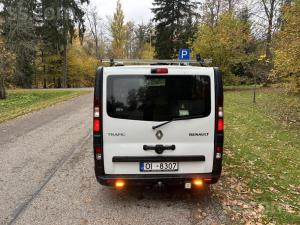 White Renault Trafic 2016 in Aluksne, with an engine capacity of 1.60 L and mileage of 0 thousand km for 8800 €, photo 7 on AUTOMOTO.COM.LV