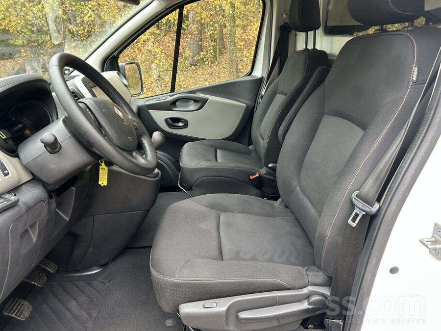 White Renault Trafic 2016 in Aluksne, with an engine capacity of 1.60 L and mileage of 0 thousand km for 8800 €, photo 13 on AUTOMOTO.COM.LV