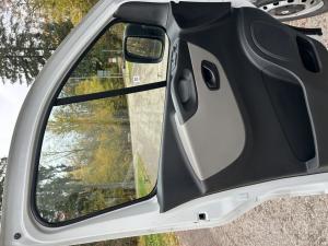 White Renault Trafic 2016 in Aluksne, with an engine capacity of 1.60 L and mileage of 0 thousand km for 8800 €, photo 14 on AUTOMOTO.COM.LV