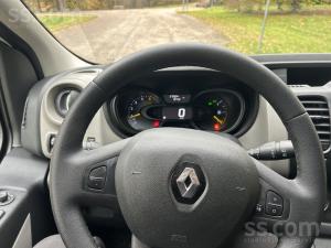 White Renault Trafic 2016 in Aluksne, with an engine capacity of 1.60 L and mileage of 0 thousand km for 8800 €, photo 19 on AUTOMOTO.COM.LV