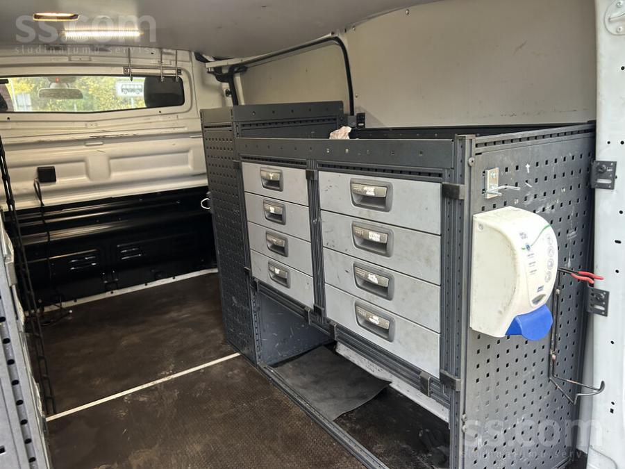 White Renault Trafic 2016 in Aluksne, with an engine capacity of 1.60 L and mileage of 0 thousand km for 8800 €, photo 32 on AUTOMOTO.COM.LV