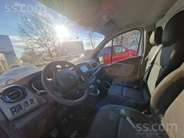 Balts Renault Trafic 2017 Rīga, ar dzinēja tilpumu 1.60 L un nobraukumu 292 tūkst. km par 8400 €, foto 10 vietnē AUTOMOTO.COM.LV