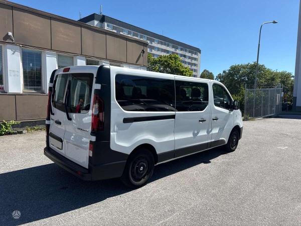 White Renault Trafic 2017 in Vilnius, with an engine capacity of 1.60 L and mileage of 124 thousand km for 21360 €, photo 2 on AUTOMOTO.COM.LV