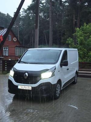 White Renault Trafic 2017 in Ukmerge, with an engine capacity of 1.60 L and mileage of 270 thousand km for 6000 €, photo  on AUTOMOTO.COM.LV