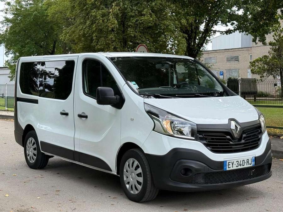 Balts Renault Trafic 2018 Tauragė, ar dzinēja tilpumu 1.60 L un nobraukumu 300 tūkst. km par 6500 €, foto 4 vietnē AUTOMOTO.COM.LV