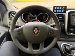 Balts Renault Trafic 2018 Tauragė, ar dzinēja tilpumu 1.60 L un nobraukumu 300 tūkst. km par 6500 €, foto 14 vietnē AUTOMOTO.COM.LV