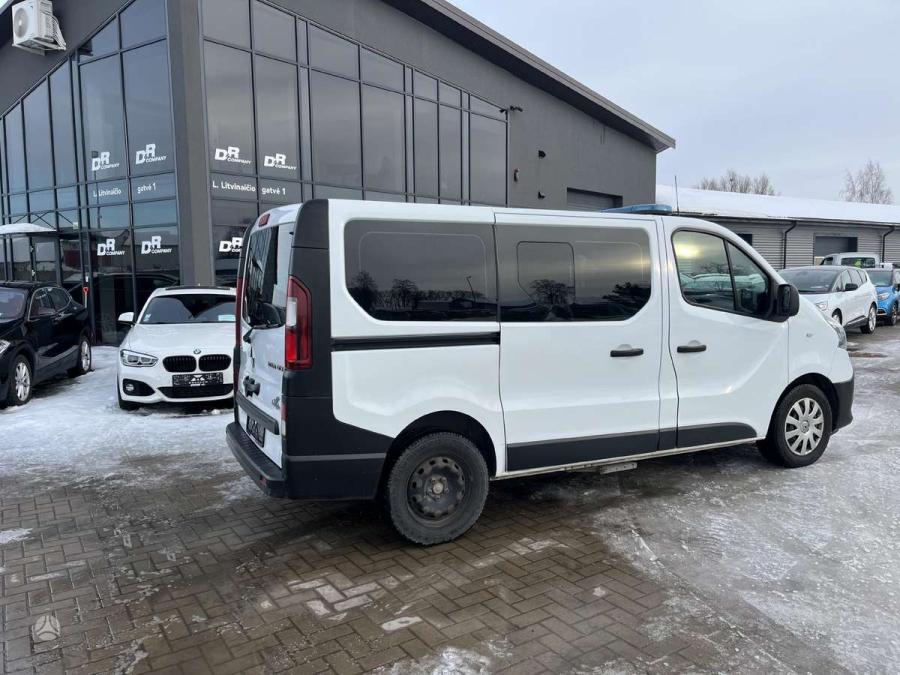 Balts Renault Trafic 2020 Tauragė, ar dzinēja tilpumu 2.00 L un nobraukumu 399 tūkst. km par 8400 €, foto 7 vietnē AUTOMOTO.COM.LV