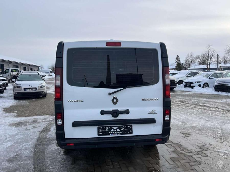 Balts Renault Trafic 2020 Tauragė, ar dzinēja tilpumu 2.00 L un nobraukumu 399 tūkst. km par 8400 €, foto 9 vietnē AUTOMOTO.COM.LV