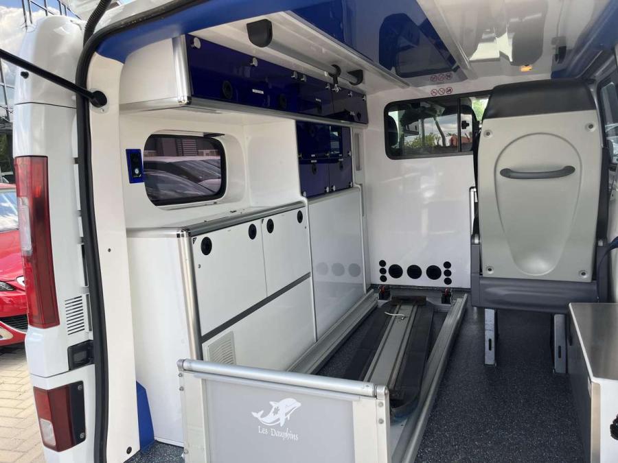 Balts Renault Trafic 2020 Tauragė, ar dzinēja tilpumu 2.00 L un nobraukumu 345 tūkst. km par 8700 €, foto 17 vietnē AUTOMOTO.COM.LV