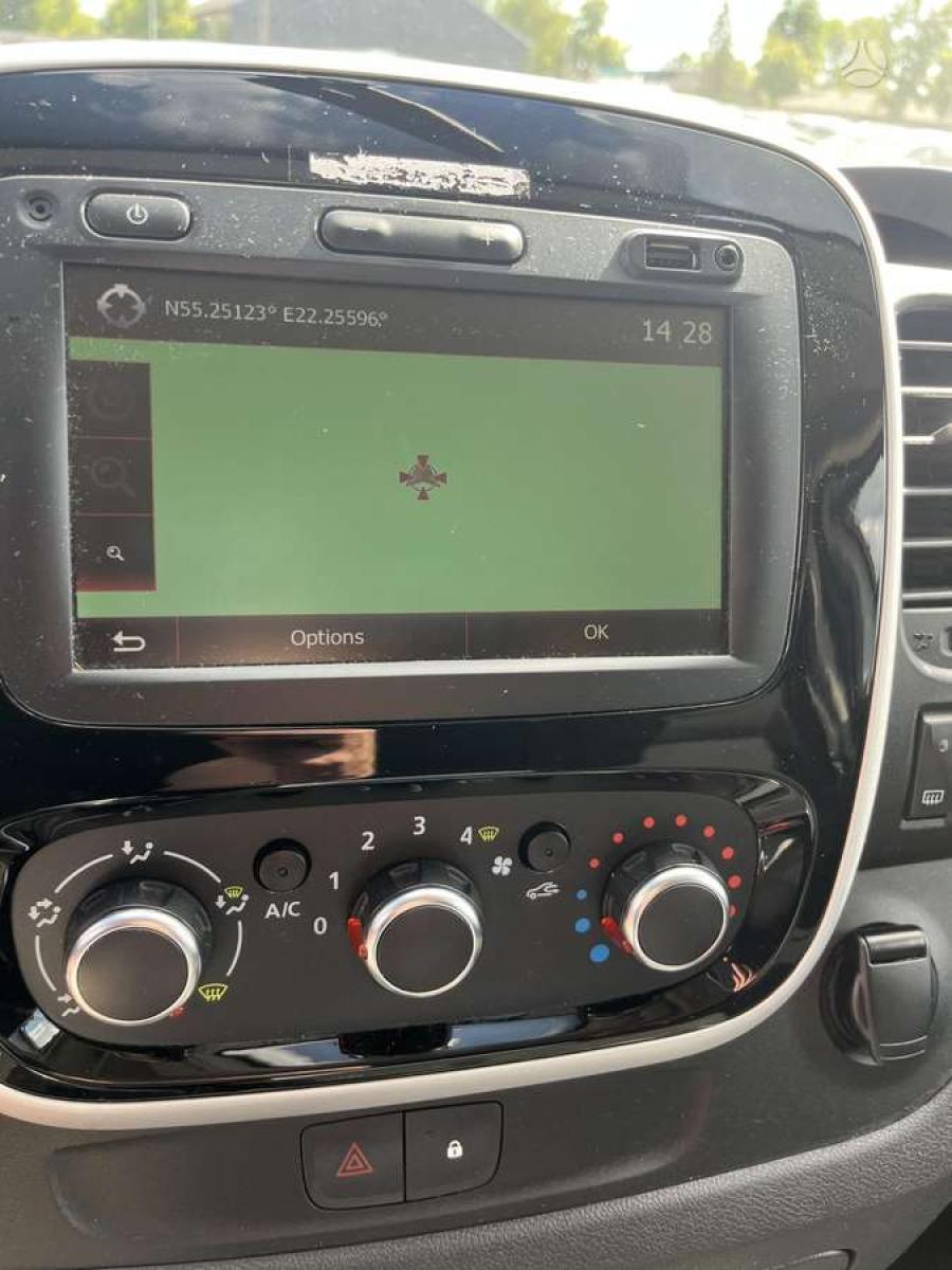 Balts Renault Trafic 2020 Tauragė, ar dzinēja tilpumu 2.00 L un nobraukumu 345 tūkst. km par 8700 €, foto 25 vietnē AUTOMOTO.COM.LV