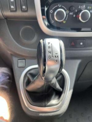 Balts Renault Trafic 2020 Tauragė, ar dzinēja tilpumu 2.00 L un nobraukumu 345 tūkst. km par 8700 €, foto 26 vietnē AUTOMOTO.COM.LV
