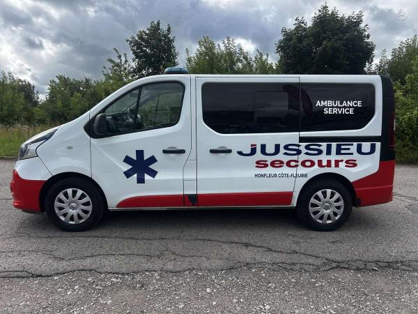 White Renault Trafic 2020 in Panevezys, with an engine capacity of 1.60 L and mileage of 340 thousand km for 7800 €, photo 3 on AUTOMOTO.COM.LV