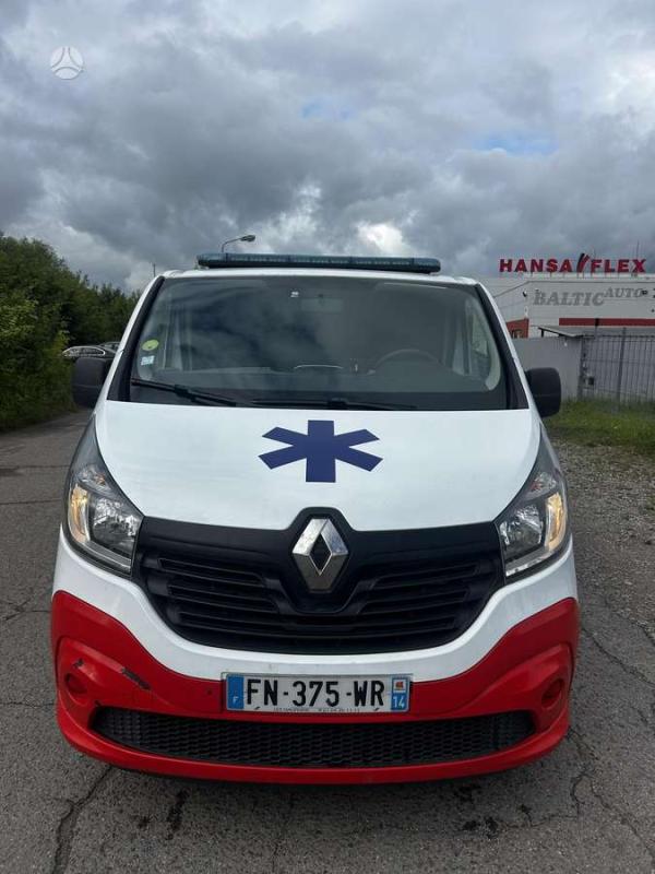 White Renault Trafic 2020 in Panevezys, with an engine capacity of 1.60 L and mileage of 340 thousand km for 7800 €, photo 4 on AUTOMOTO.COM.LV