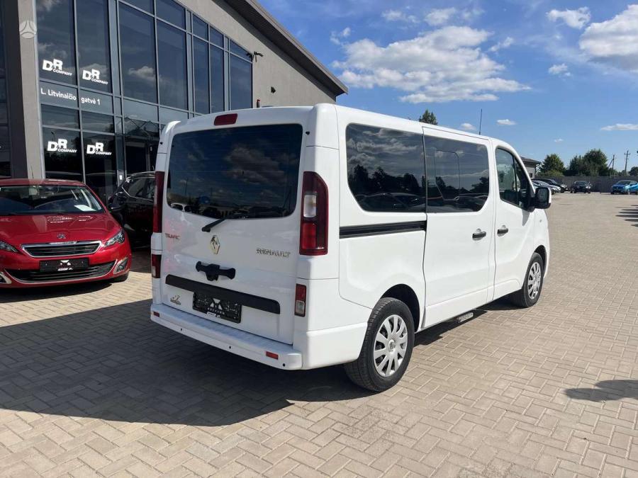 Balts Renault Trafic 2020 Tauragė, ar dzinēja tilpumu 2.00 L un nobraukumu 345 tūkst. km par 8700 €, foto 9 vietnē AUTOMOTO.COM.LV