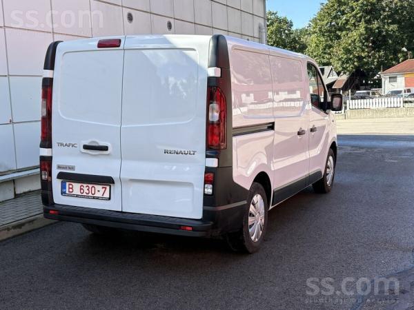 Renault Trafic 2020 in Riga on AUTOMOTO.COM.LV White Renault Trafic 2020 in Riga, with an engine capacity of 2.00 L and mileage of 0 thousand km for 9900 €, photo 5 on AUTOMOTO.COM.LV