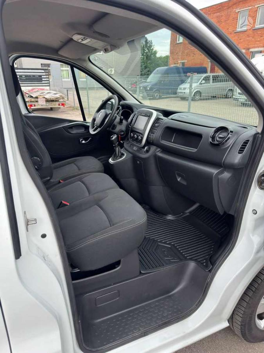 Balts Renault Trafic 2021 Jonava, ar dzinēja tilpumu 0.00 L un nobraukumu 108 tūkst. km par 10150 €, foto 21 vietnē AUTOMOTO.COM.LV
