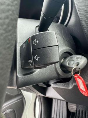 Balts Renault Trafic 2021 Jonava, ar dzinēja tilpumu 0.00 L un nobraukumu 108 tūkst. km par 10150 €, foto 23 vietnē AUTOMOTO.COM.LV