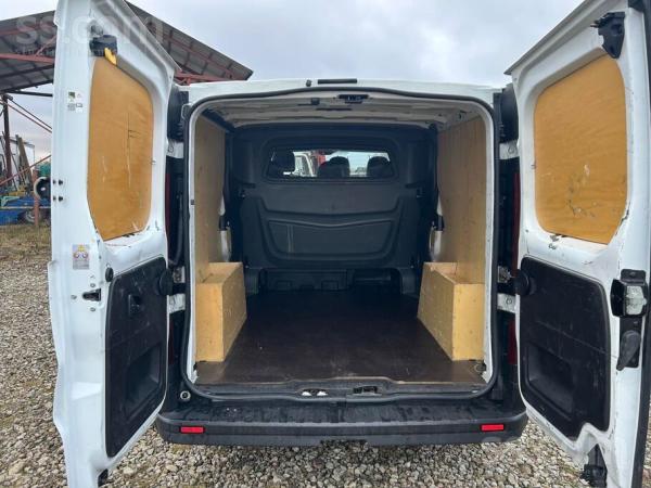 White Renault Trafic 2021 in Riga, with an engine capacity of 2.00 L and mileage of 0 thousand km for 13500 €, photo 7 on AUTOMOTO.COM.LV