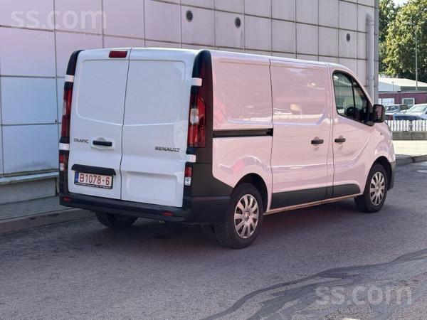 Renault Trafic 2021 in Riga on AUTOMOTO.COM.LV White Renault Trafic 2021 in Riga, with an engine capacity of 2.00 L and mileage of 0 thousand km for 10900 €, photo 6 on AUTOMOTO.COM.LV