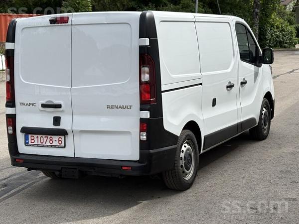 Белый Рено Трафик 2022 в Рига, объемом двигателя 2.00 л и пробегом 146 тыс. км за 14900 €, фото 6 на AUTOMOTO.COM.LV