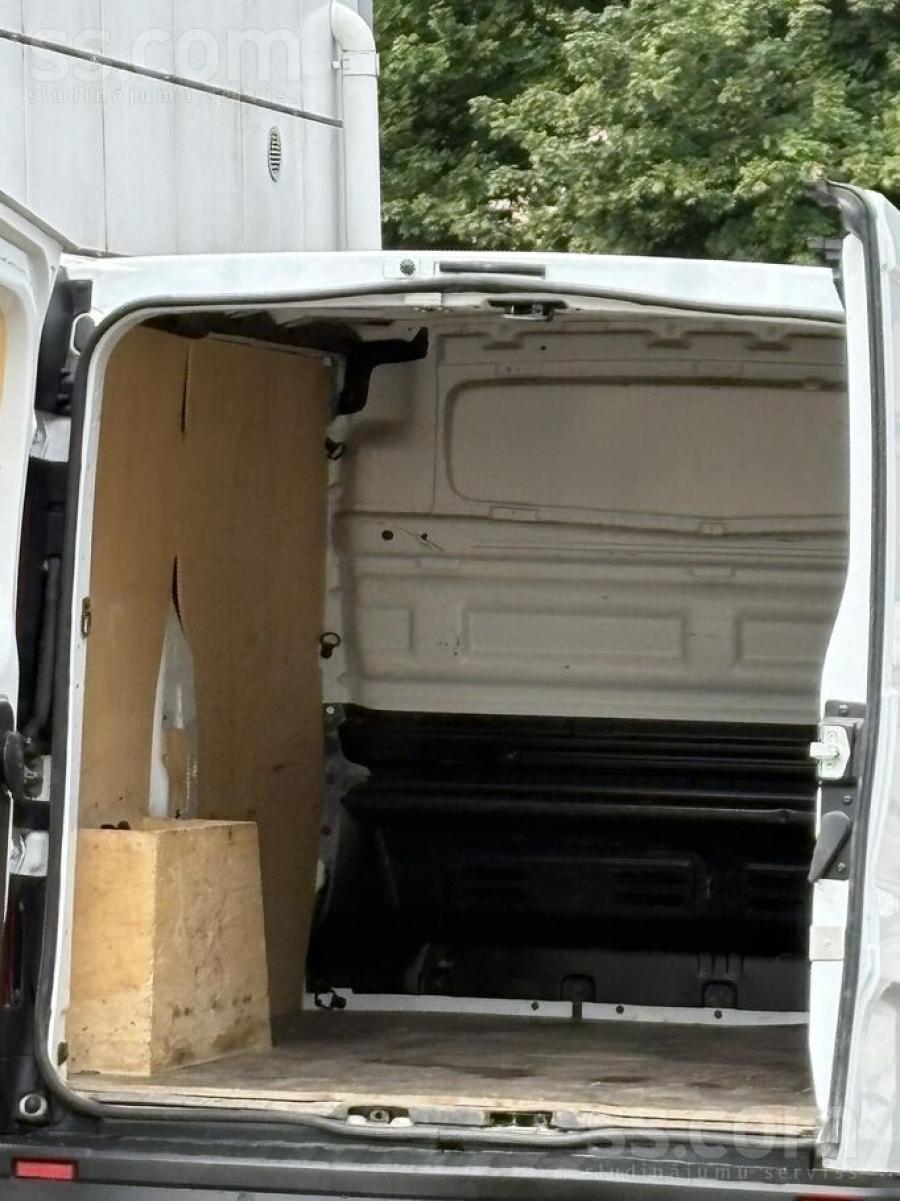 Balts Renault Trafic 2022 Rīga, ar dzinēja tilpumu 2.00 L un nobraukumu 146 tūkst. km par 14900 €, foto 21 vietnē AUTOMOTO.COM.LV