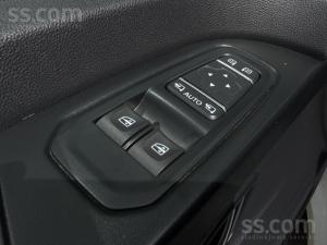 Balts Renault Trafic 2023 Rīga, ar dzinēja tilpumu 2.00 L un nobraukumu 151 tūkst. km par 24900 €, foto 14 vietnē AUTOMOTO.COM.LV