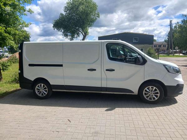 White Renault Trafic 2024 in Sakiai, with an engine capacity of 2.00 L and mileage of 63 thousand km for 19400 €, photo 1 on AUTOMOTO.COM.LV
