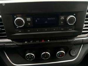 Balts Renault Trafic 2025 Viļņa, ar dzinēja tilpumu 2.00 L un nobraukumu 15 tūkst. km par 33500 €, foto 14 vietnē AUTOMOTO.COM.LV