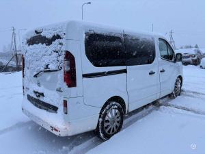 White Renault Trafic 2021 in Taurage, with an engine capacity of 2.00 L and mileage of 297 thousand km for 6500 €, photo 3 on AUTOMOTO.COM.LV