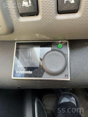 White Renault Trafic 2017 in Riga, with an engine capacity of 1.60 L and mileage of 242 thousand km for 7500 €, photo 6 on AUTOMOTO.COM.LV