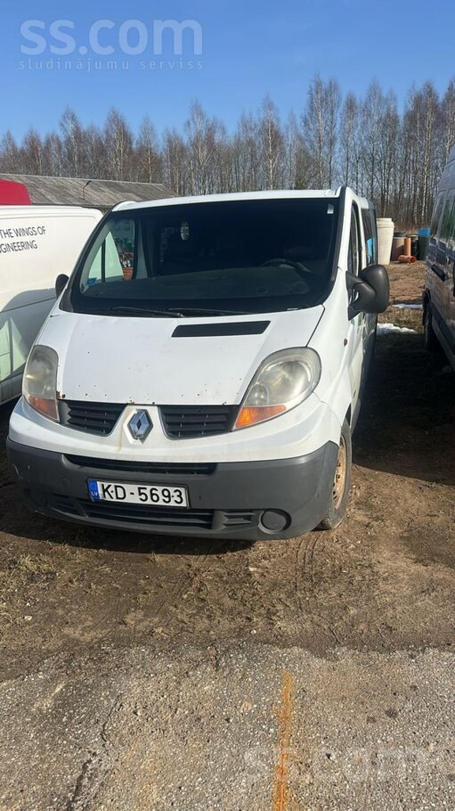 White Renault Trafic 2006 in Riga, with an engine capacity of 2.00 L and mileage of 123 thousand km for 2200 €, photo 1 on AUTOMOTO.COM.LV