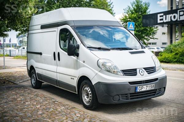 White Renault Trafic 2007 in Riga, with an engine capacity of 2.00 L and mileage of 0 thousand km for 3590 €, photo 3 on AUTOMOTO.COM.LV