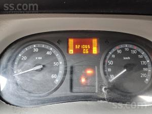 Белый Рено Трафик 2009 в Цесис, объемом двигателя 2.00 л и пробегом 321 тыс. км за 3550 €, фото 10 на AUTOMOTO.COM.LV