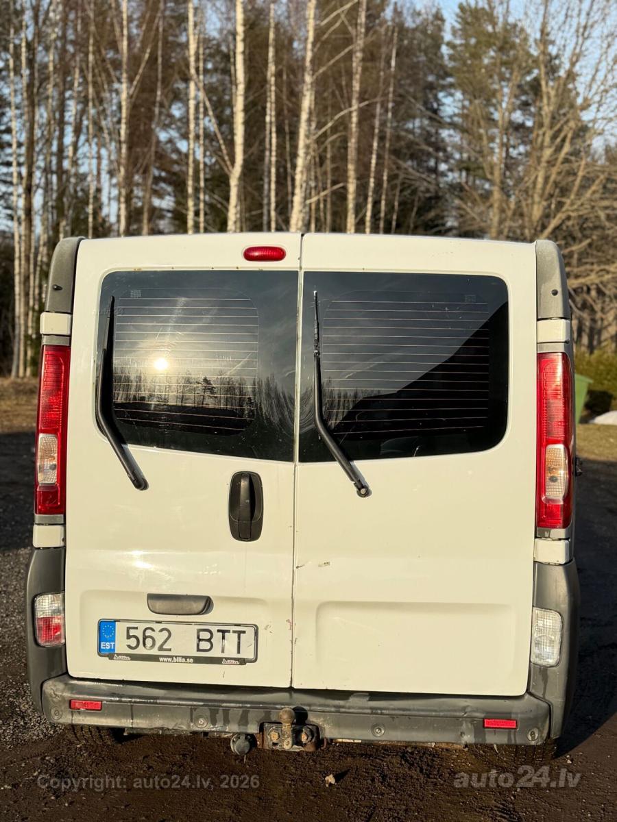 Balts Renault Trafic 2012 Jegeva, ar dzinēja tilpumu 2.00 L un nobraukumu 0 tūkst. km par 4900 €, foto 2 vietnē AUTOMOTO.COM.LV