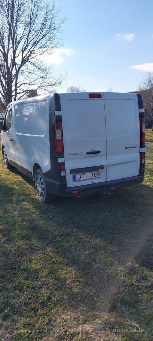 Balts Renault Trafic 2014 Rēzekne, ar dzinēja tilpumu 1.60 L un nobraukumu 275 tūkst. km par 6000 €, foto 7 vietnē AUTOMOTO.COM.LV