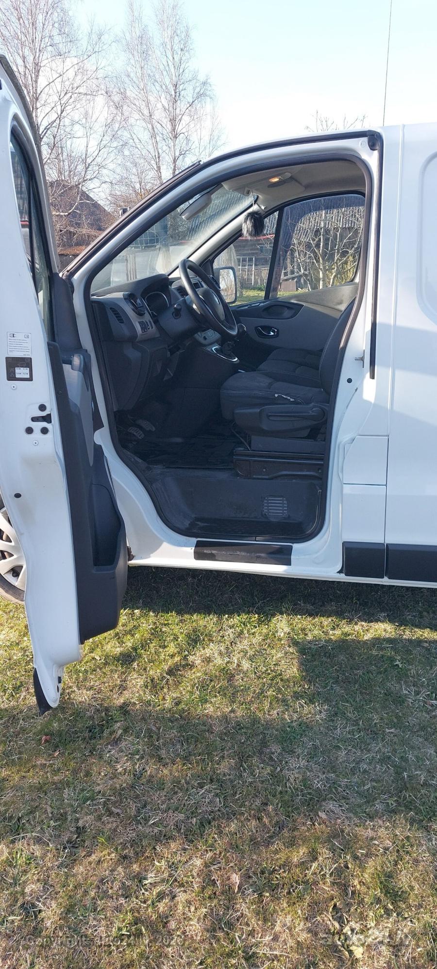 Balts Renault Trafic 2014 Rēzekne, ar dzinēja tilpumu 1.60 L un nobraukumu 275 tūkst. km par 6000 €, foto 9 vietnē AUTOMOTO.COM.LV