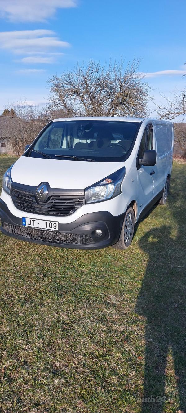 White Renault Trafic 2014 in Rezekne, with an engine capacity of 1.60 L and mileage of 275 thousand km for 6000 €, photo 9 on AUTOMOTO.COM.LV