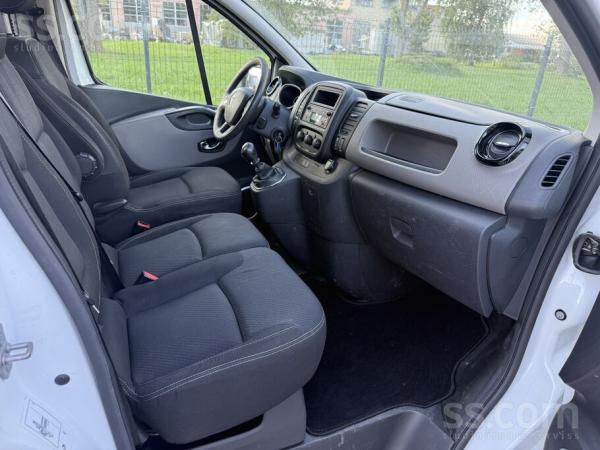 Balts Renault Trafic 2016 Jelgava, ar dzinēja tilpumu 1.60 L un nobraukumu 201 tūkst. km par 9500 €, foto 7 vietnē AUTOMOTO.COM.LV