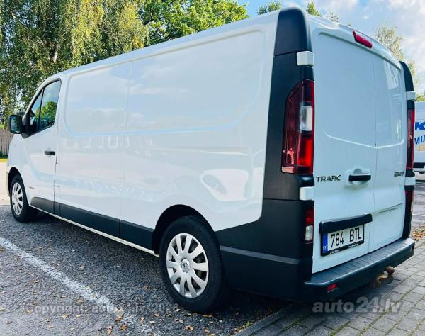 Balts Renault Trafic 2017 Tallina, ar dzinēja tilpumu 1.60 L un nobraukumu 165 tūkst. km par 13000 €, foto 7 vietnē AUTOMOTO.COM.LV