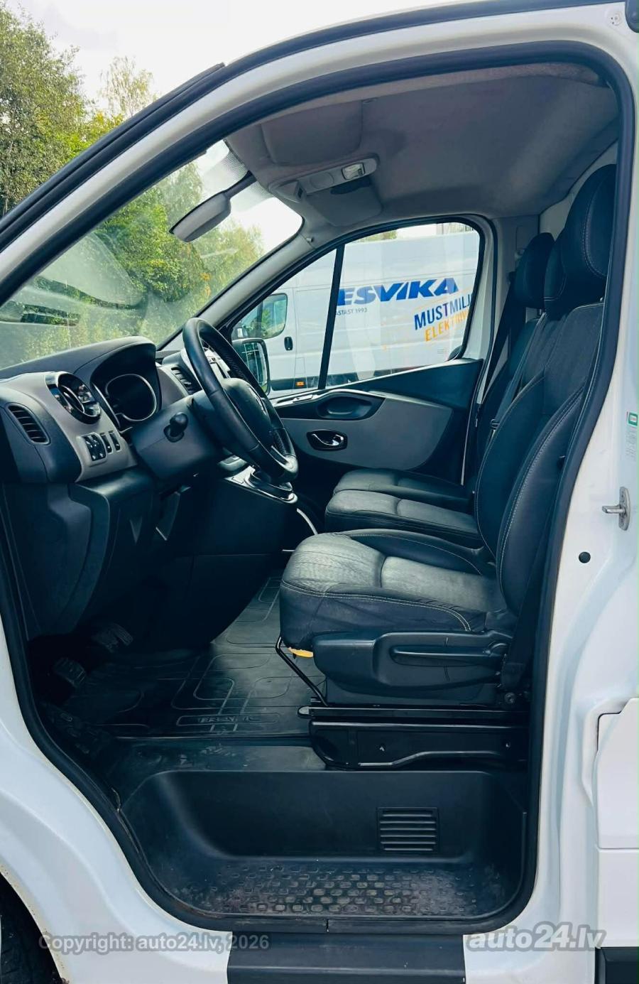 Balts Renault Trafic 2017 Tallina, ar dzinēja tilpumu 1.60 L un nobraukumu 165 tūkst. km par 13000 €, foto 10 vietnē AUTOMOTO.COM.LV
